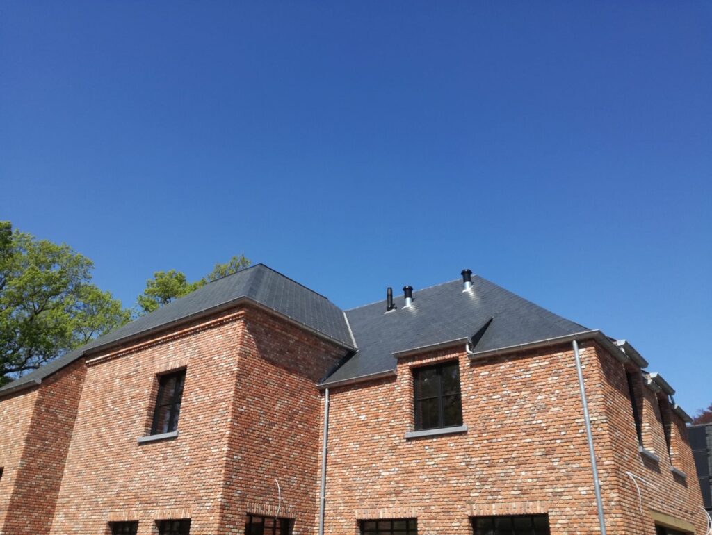 Over ons | Dakwerken VDA & Partners